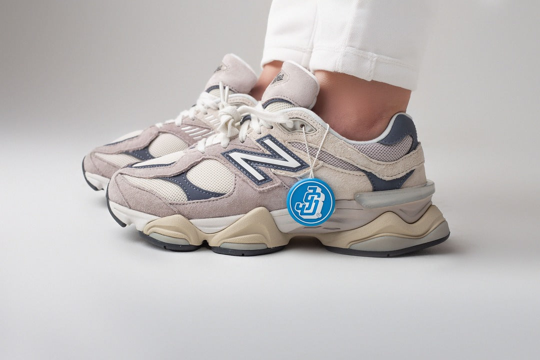 New Balance 9060 vs Adidas Ozweego – JUICY